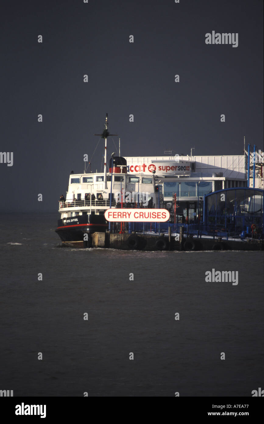 Seacat ferry hi-res stock photography and images - Alamy