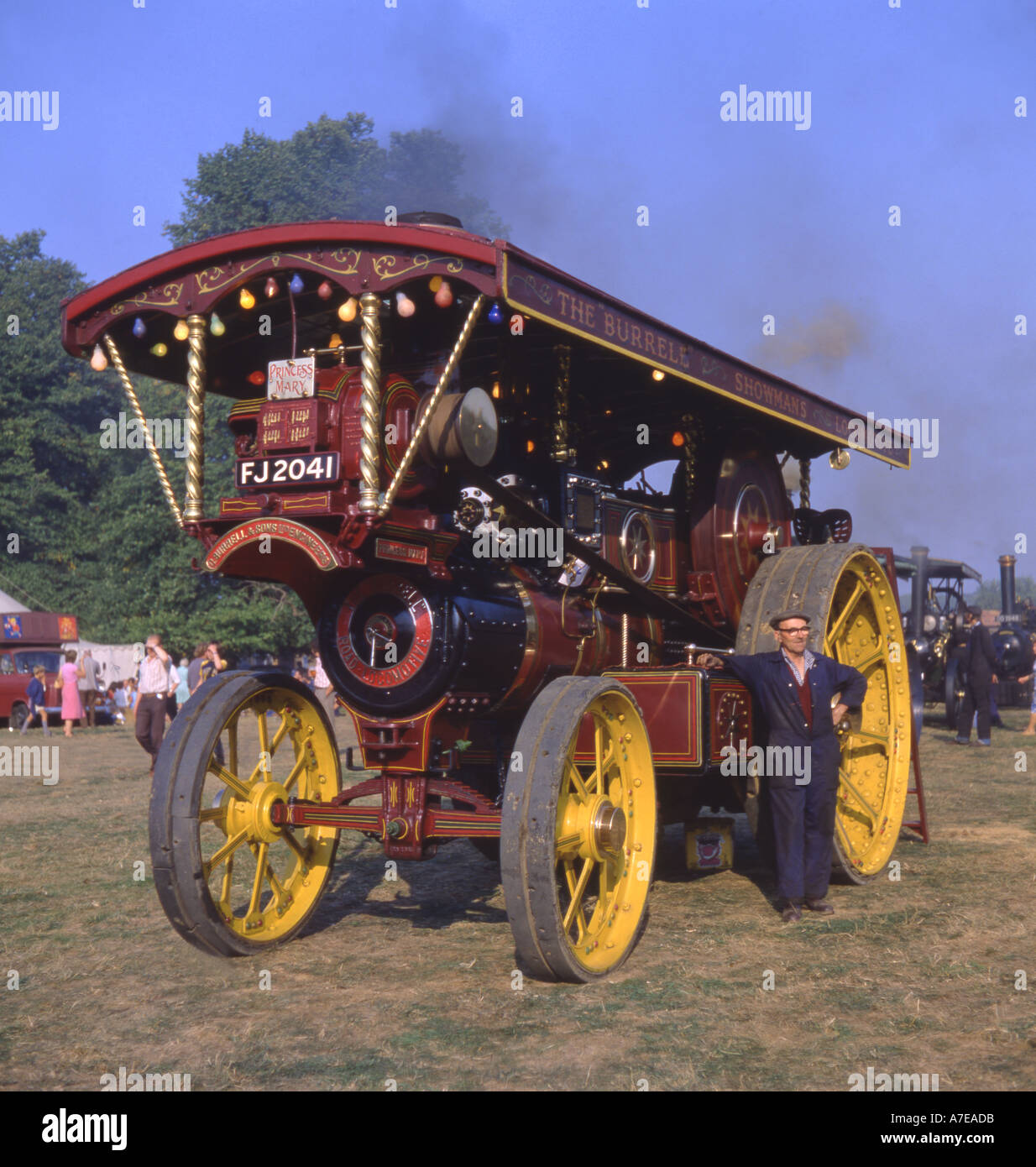 Showmans hi-res stock photography and images - Alamy