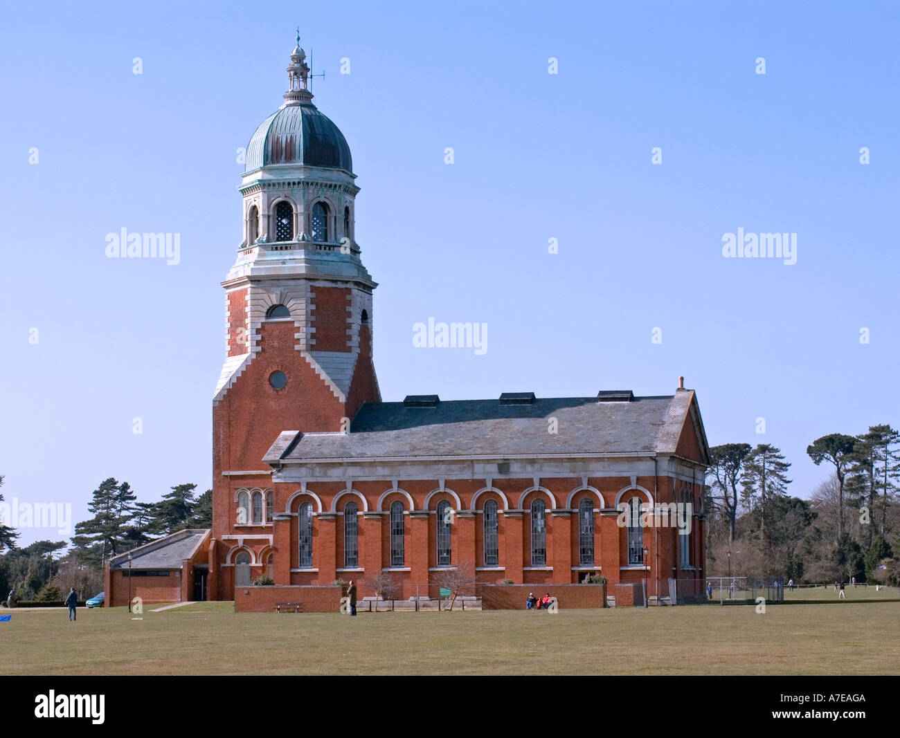 Hampshire chapel hi-res stock photography and images - Alamy