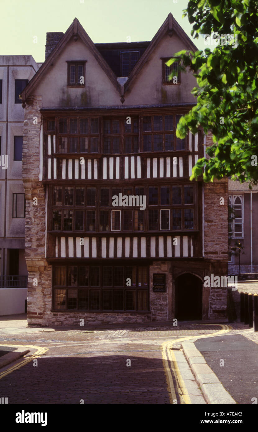 Elizabethan merchants house hi-res stock photography and images - Alamy