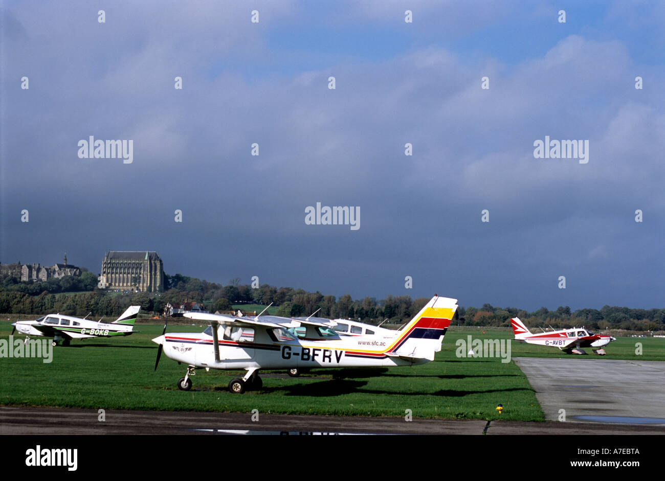 SHOREHAM AIRPORT CESSNA AIRCRAFT airplanes planes grass runway blue sky ...