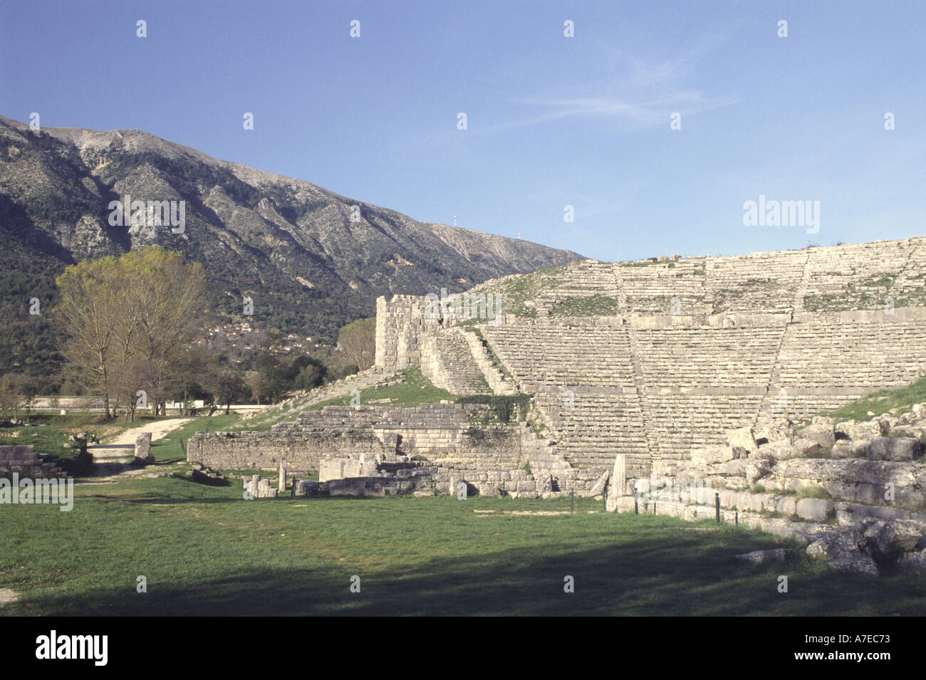 Dodoni hi-res stock photography and images - Alamy