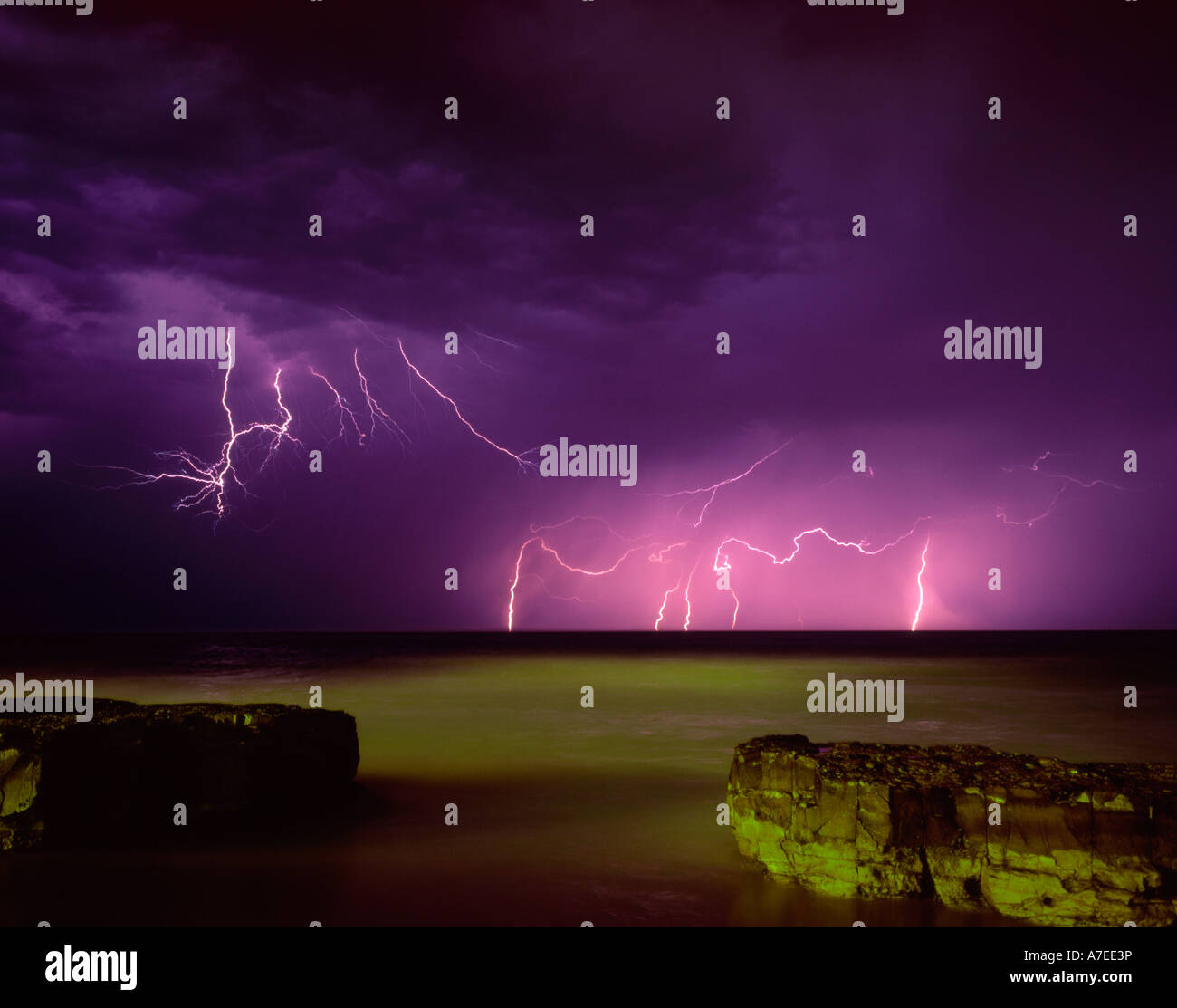 Armageddon hi-res stock photography and images - Alamy