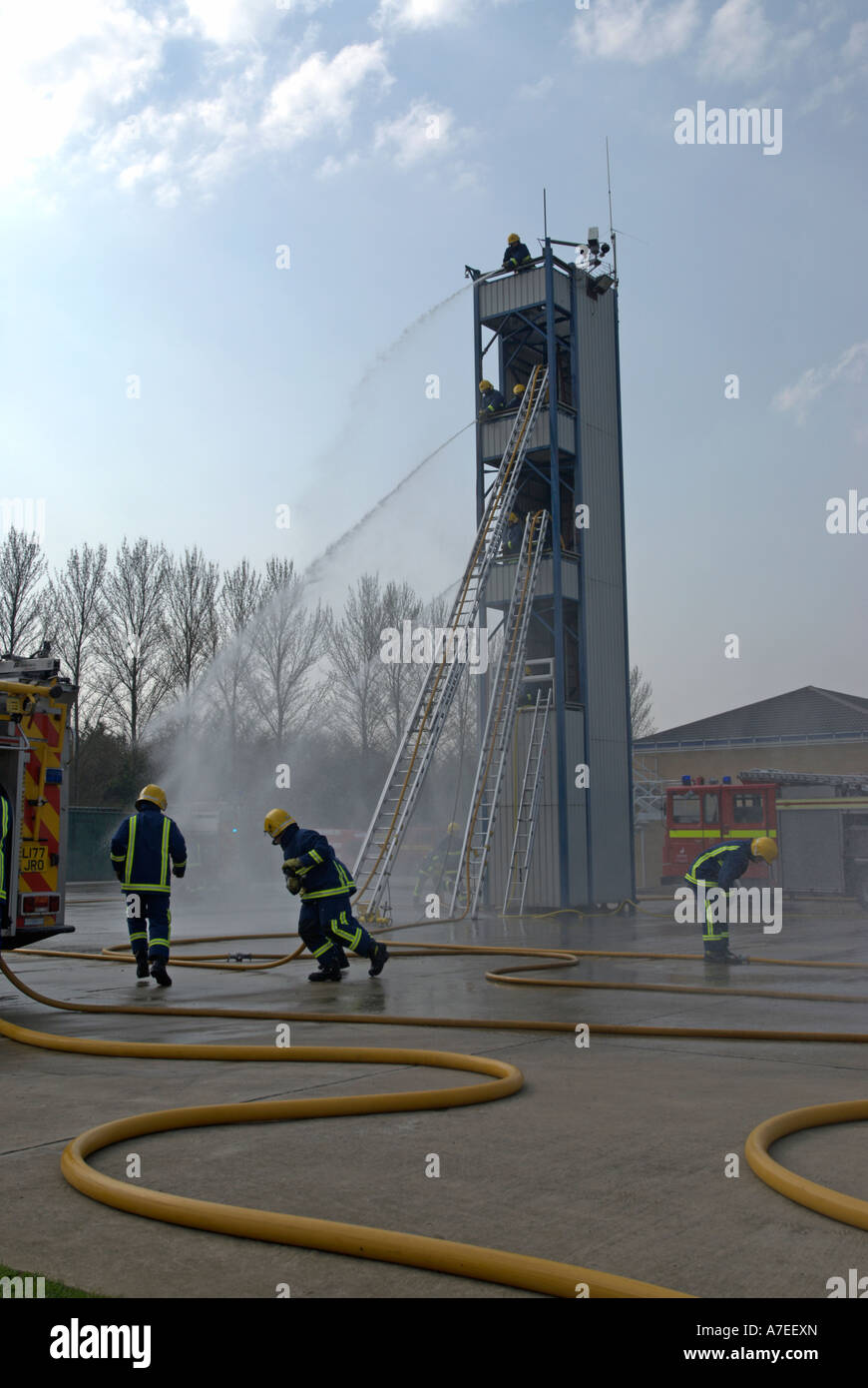 Water tender ladder hi-res stock photography and images - Alamy
