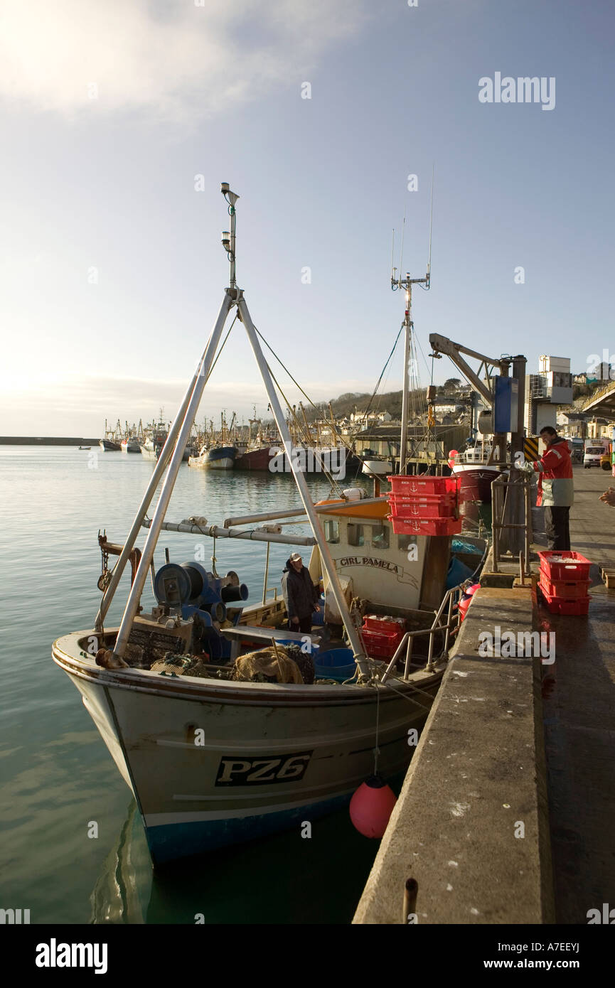 Fishing boat in Newlyn harbour, Cornwall Stock Photo - Alamy