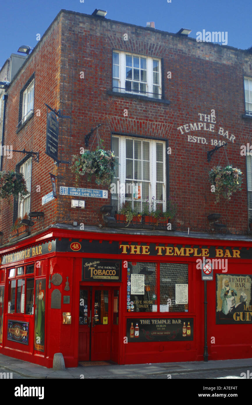 Temple Bar pub Dublin Stock Photo - Alamy