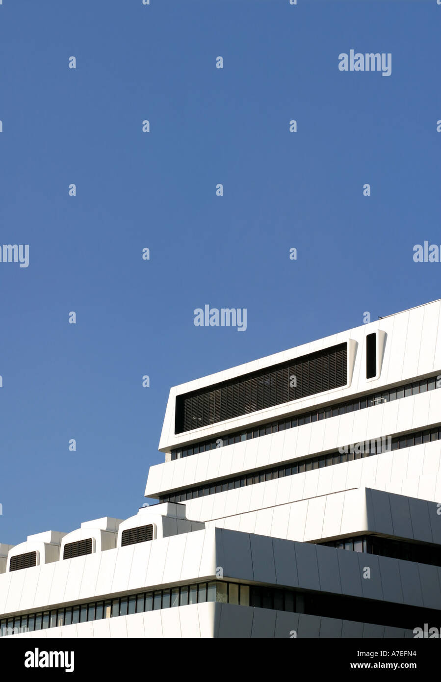 Northbank river thames hi-res stock photography and images - Alamy