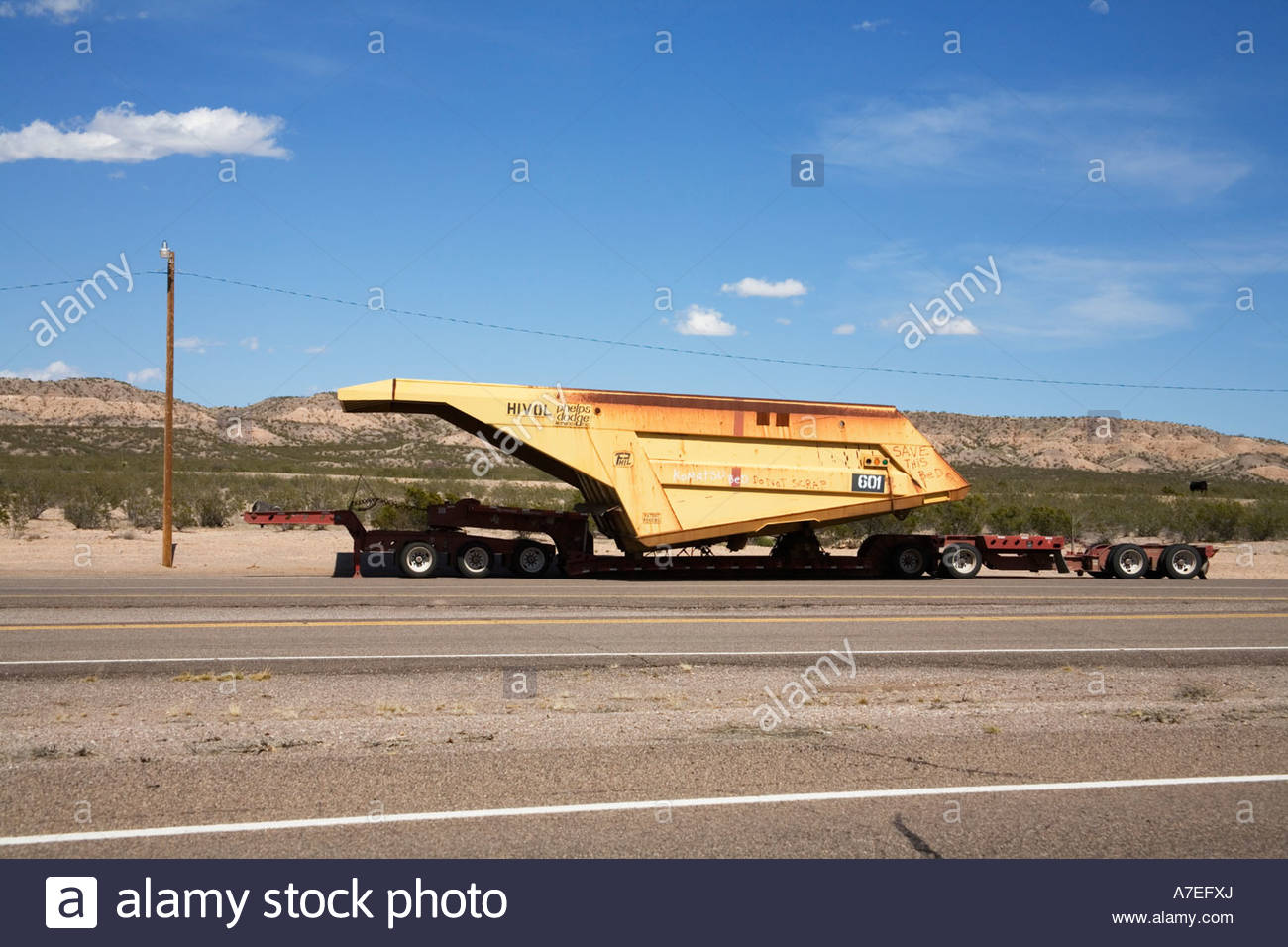 Lowboy Trailer Stock Photos & Lowboy Trailer Stock Images - Alamy