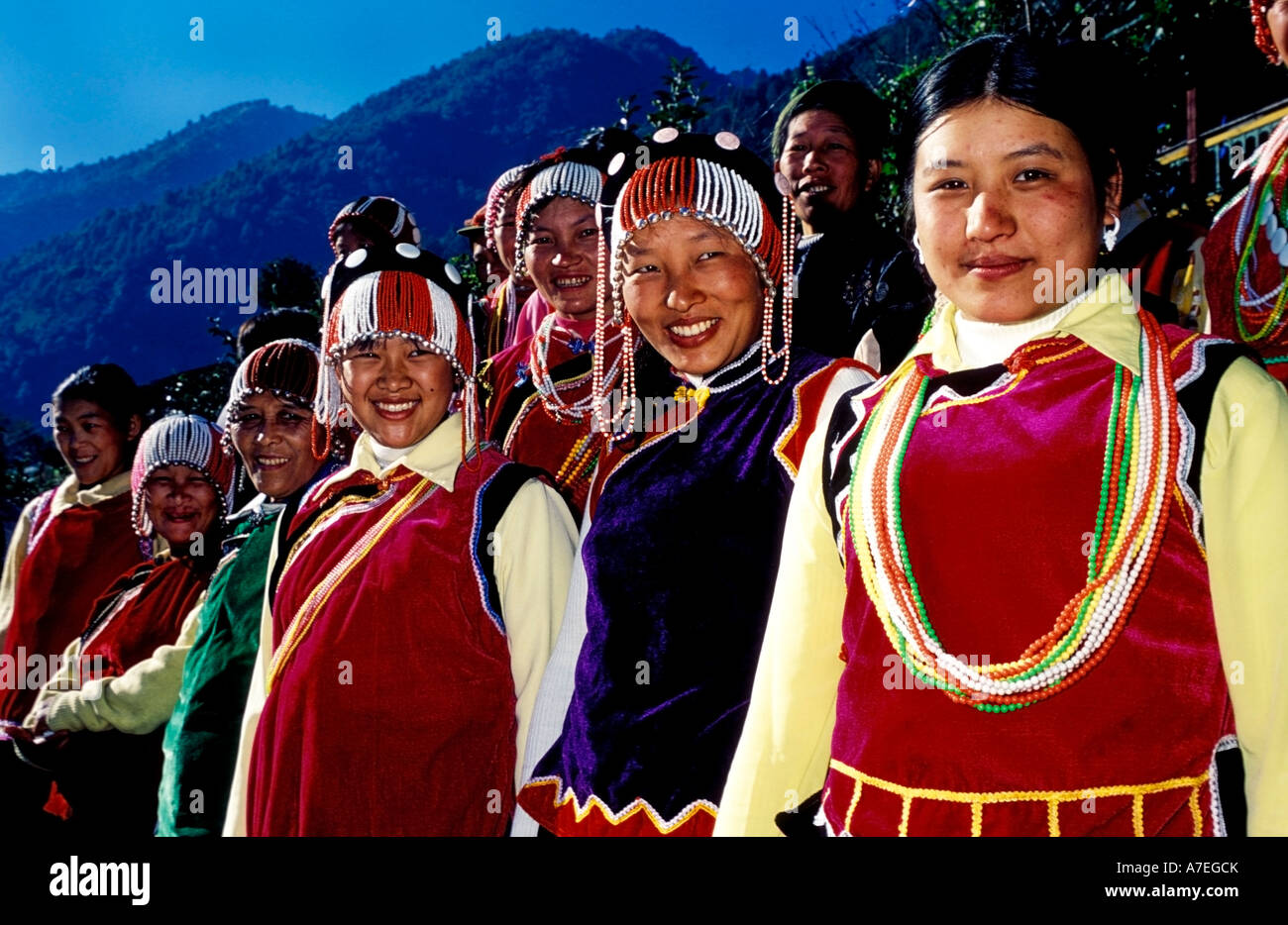 Lisu china hi-res stock photography and images - Alamy