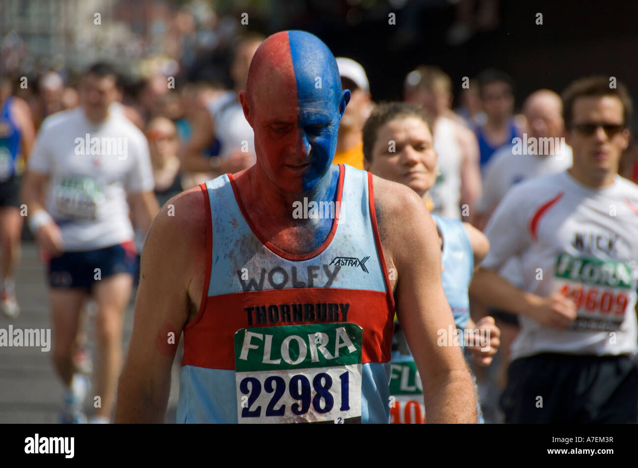 painted face runner at the Flora London Marathon 2007 Stock Photo - Alamy