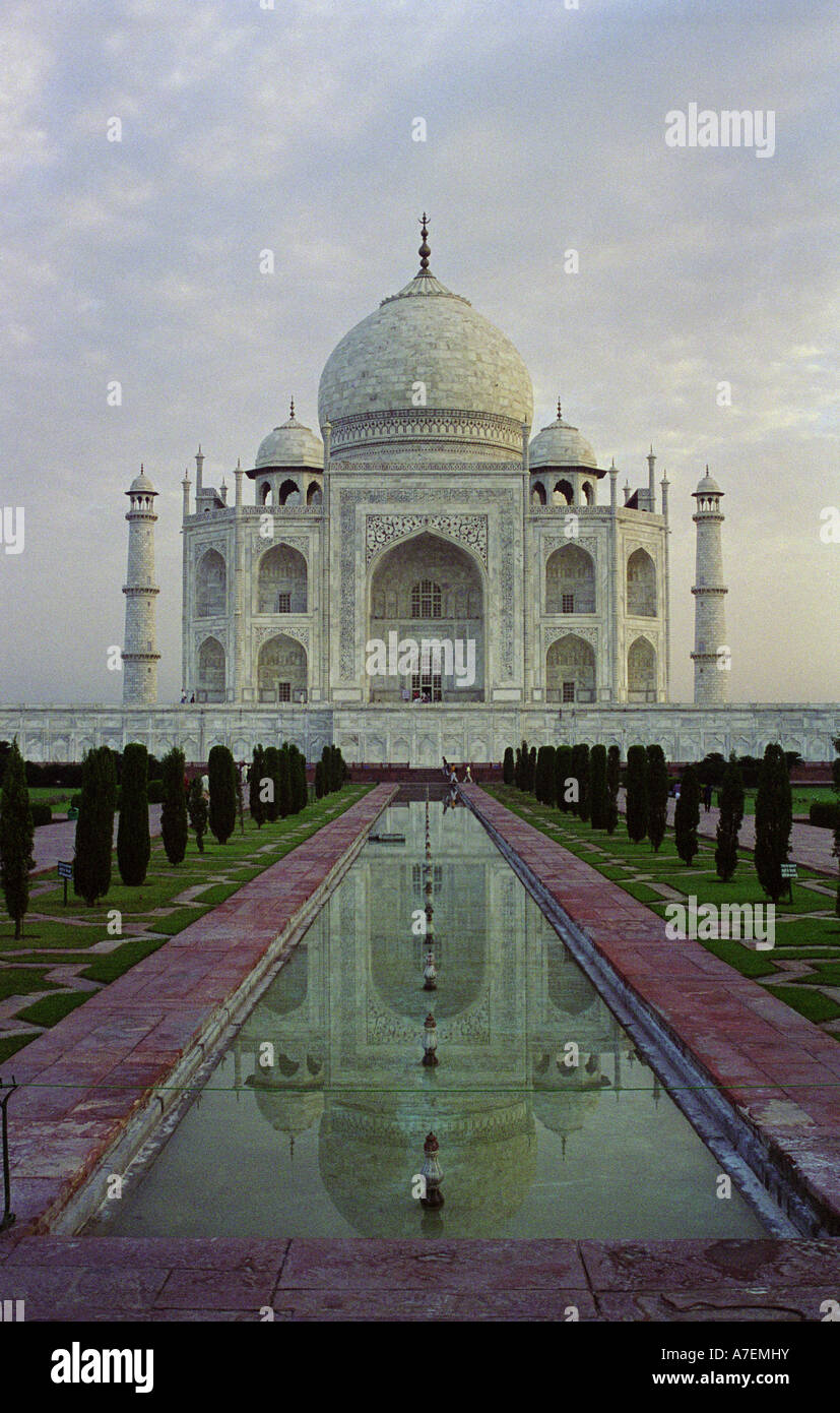 vertical evening view of the white marble front of the taj mahal and ...