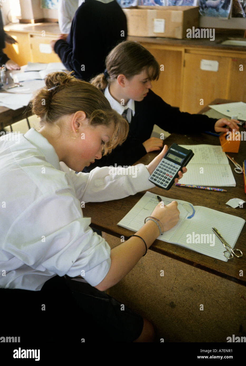Secondary school uk classroom hi-res stock photography and images - Alamy