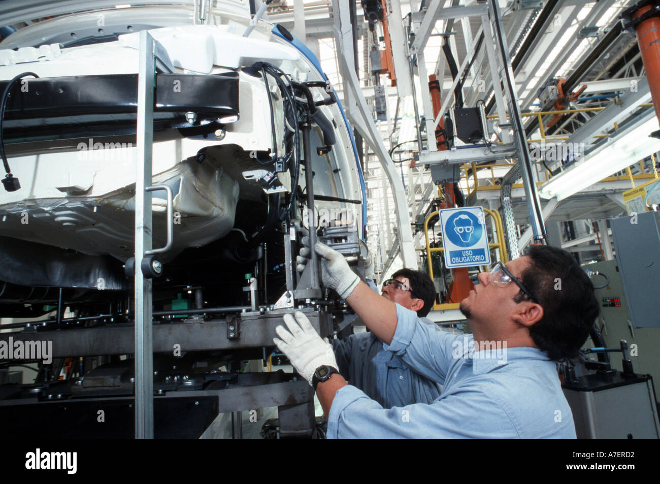 Automobile assembly line mexico hi-res stock photography and images - Alamy