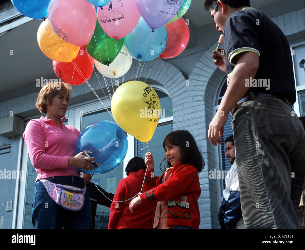 Mexico fiesta reyes magos magic hi-res stock photography and images - Alamy