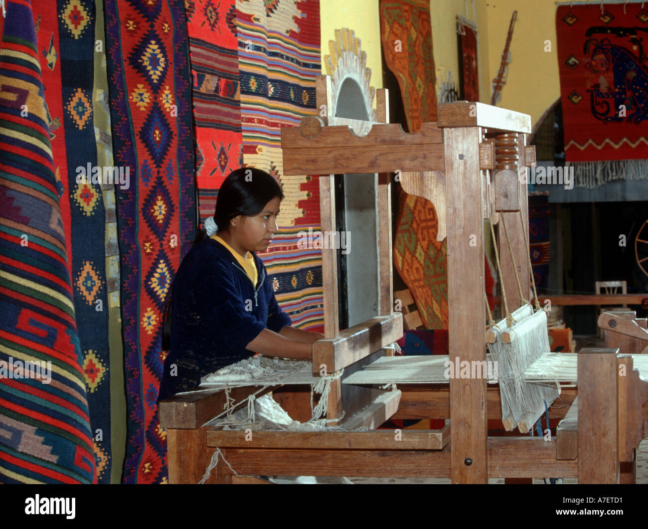 Zapotec Weaving Rug Stock Photos & Zapotec Weaving Rug Stock Images - Alamy