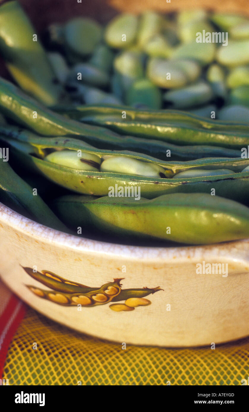 Broad bean shells hi-res stock photography and images - Alamy