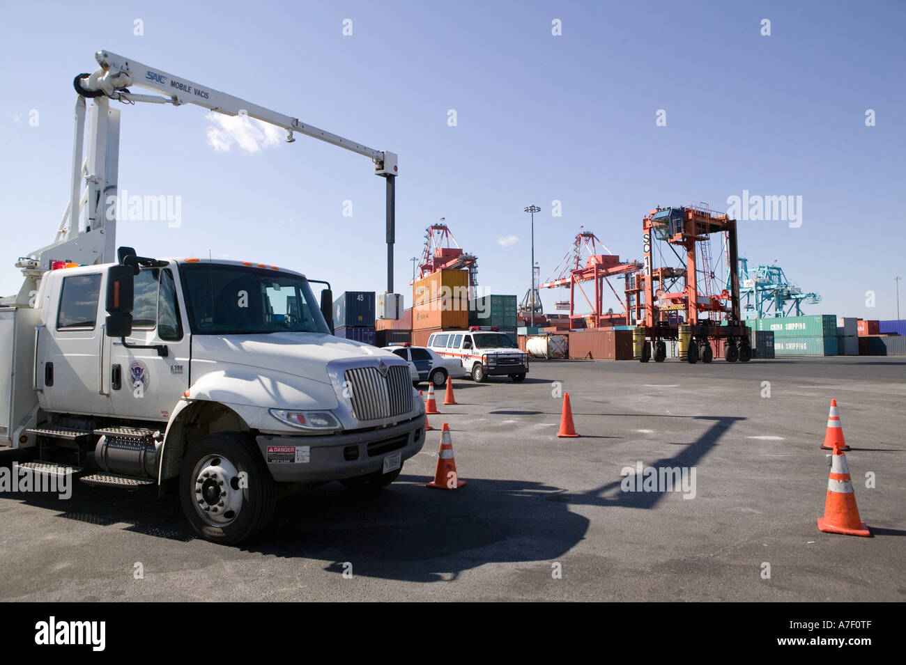 A VACIS unit awaits trucks at Port of Newark Container Terminal in ...