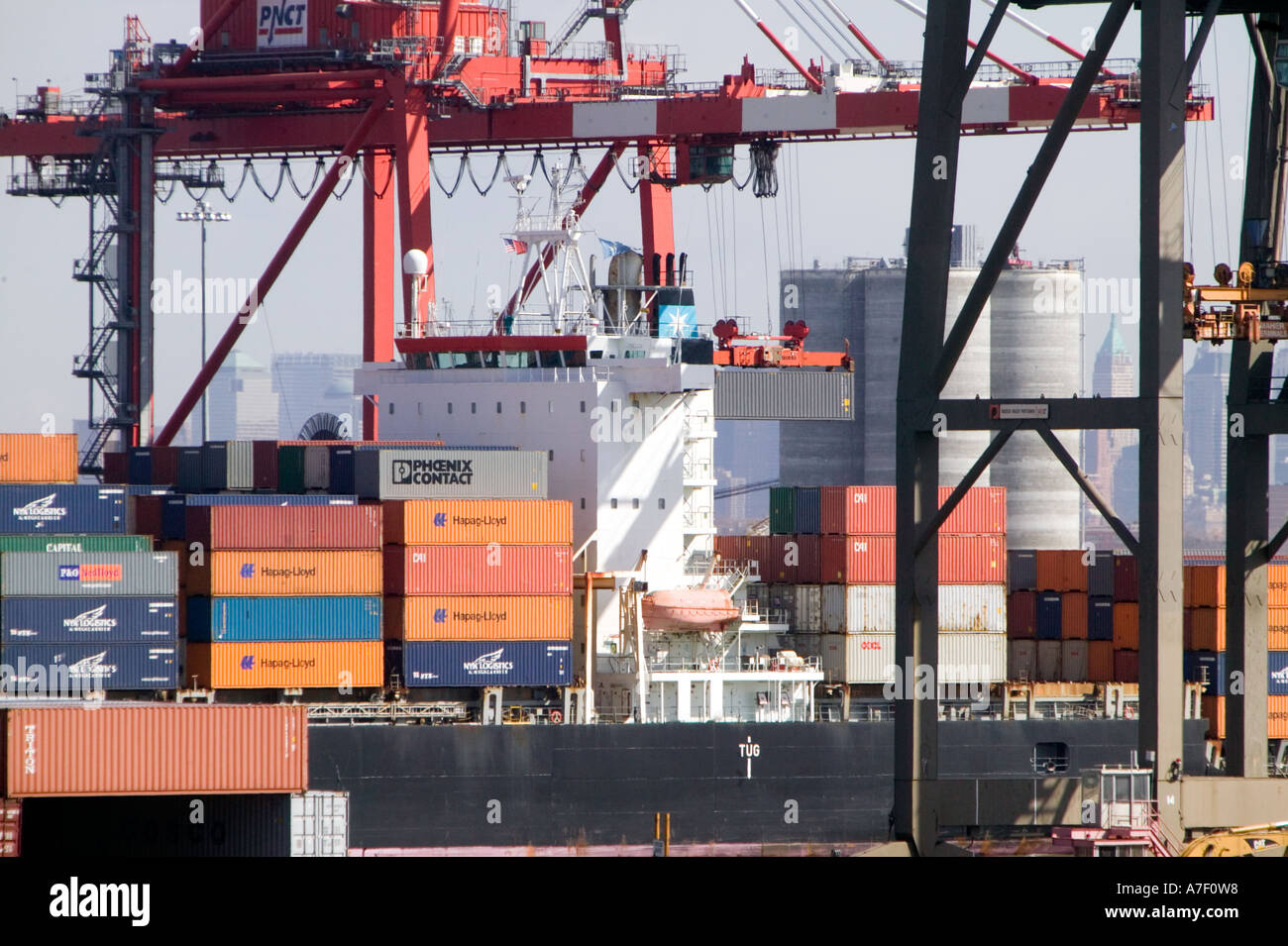 Huge oversized containers hi-res stock photography and images - Alamy