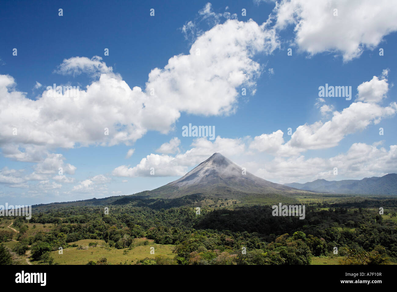 Active volcano Arenal near Fortuna, Costa Rica Stock Photo - Alamy