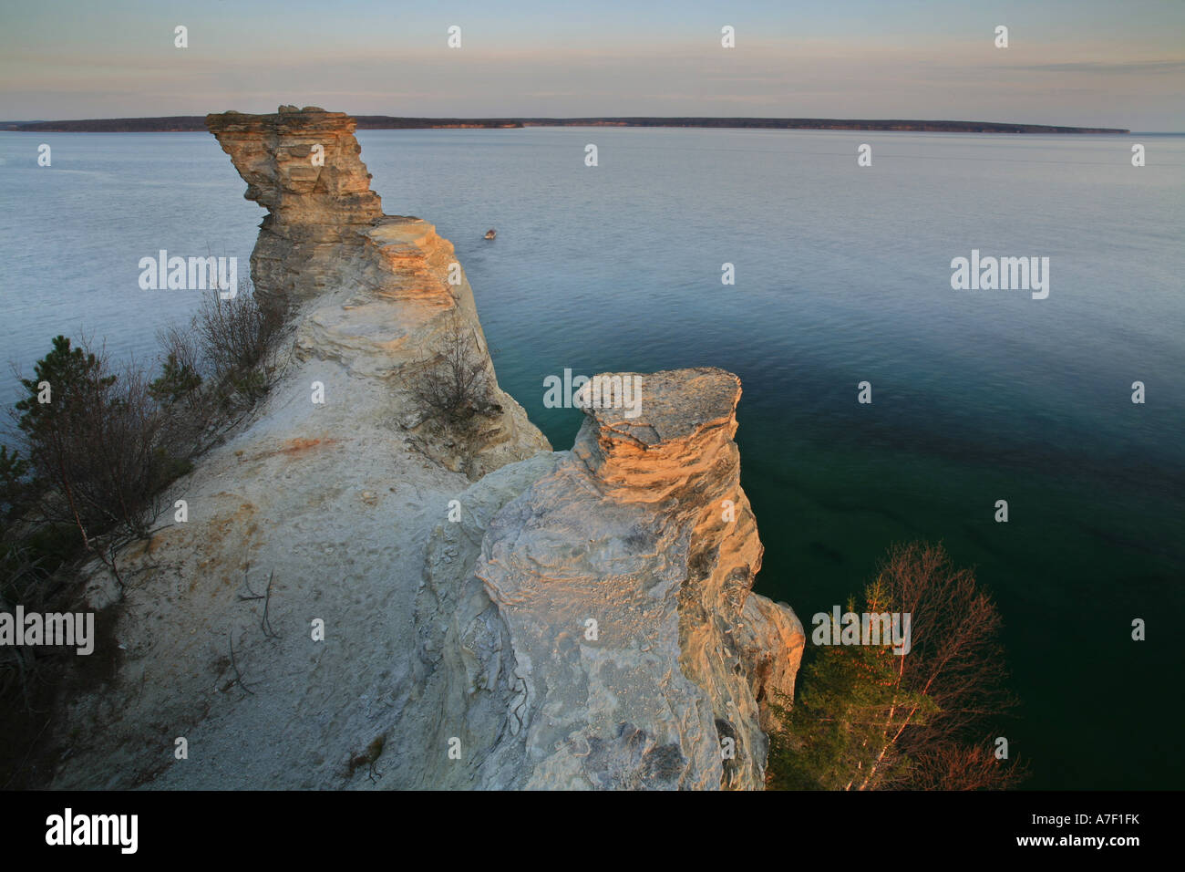 Miners Castle on the lakeshore of Lake Superior inside Pictured Rocks ...