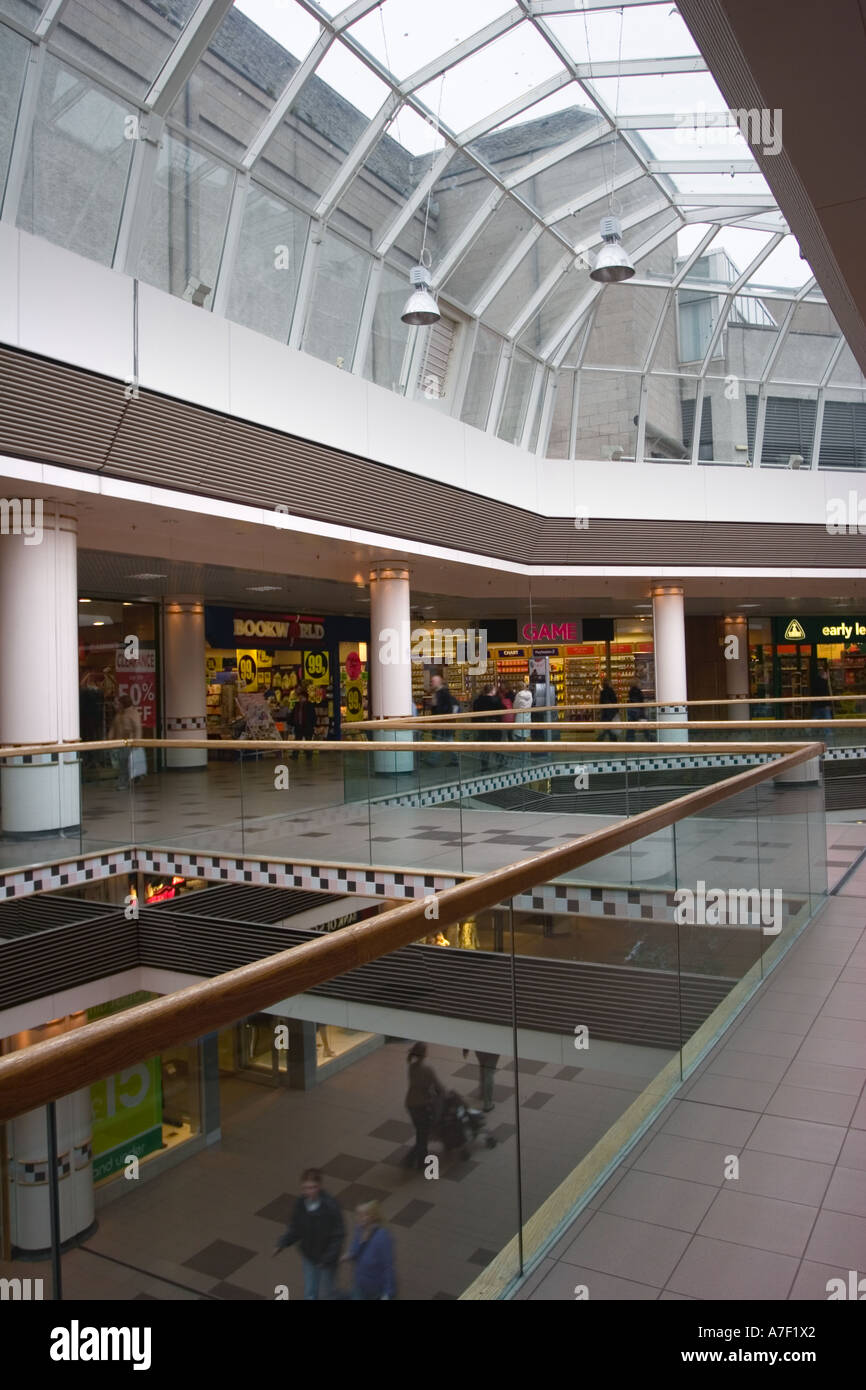 Scottish Outlets High Resolution Stock Photography and Images - Alamy