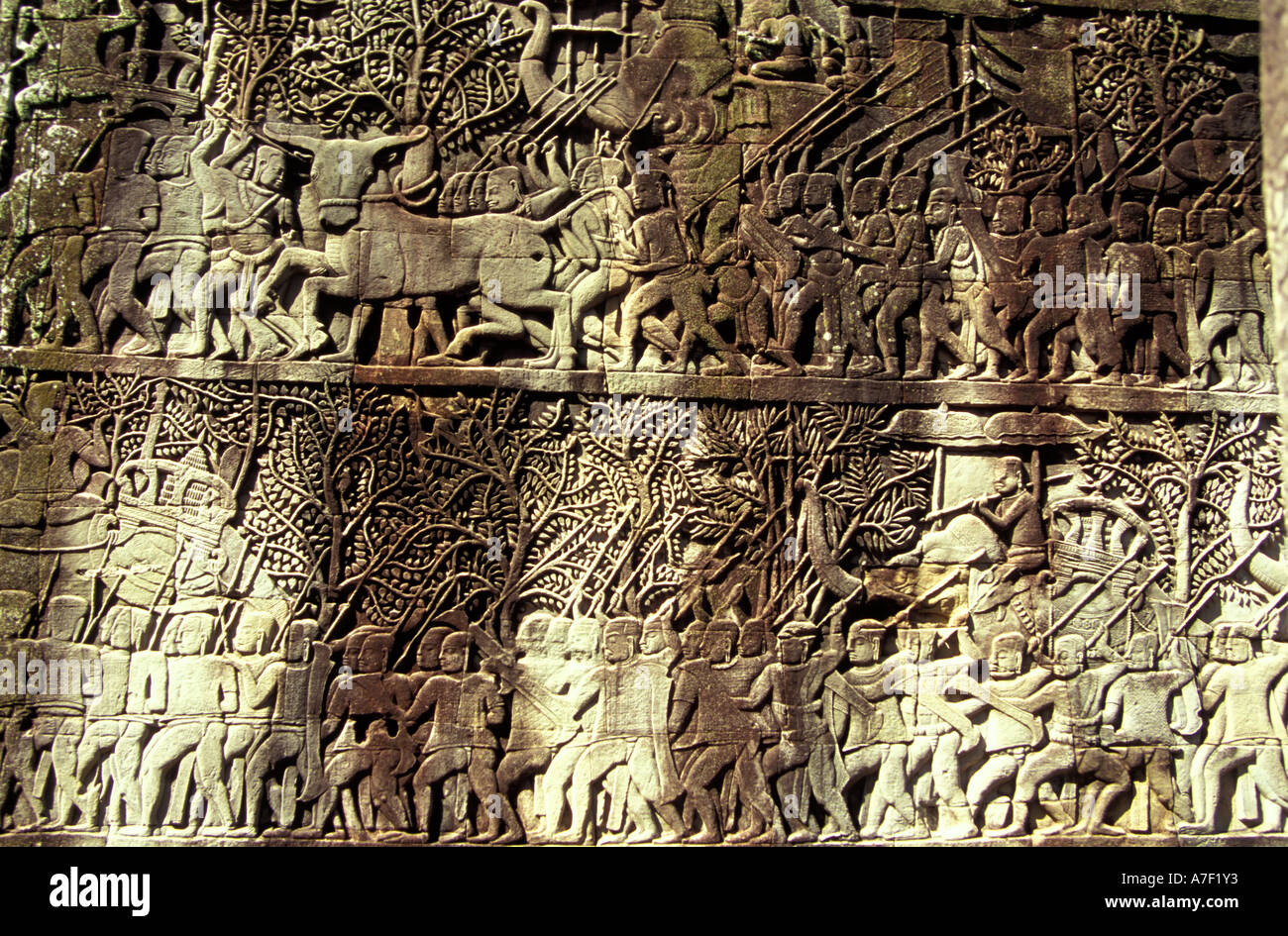 Temple frieze hi-res stock photography and images - Alamy