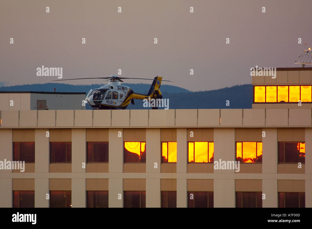Medical Rescue Helicopter on roof of Sacred Heart Hospital Spokane ...