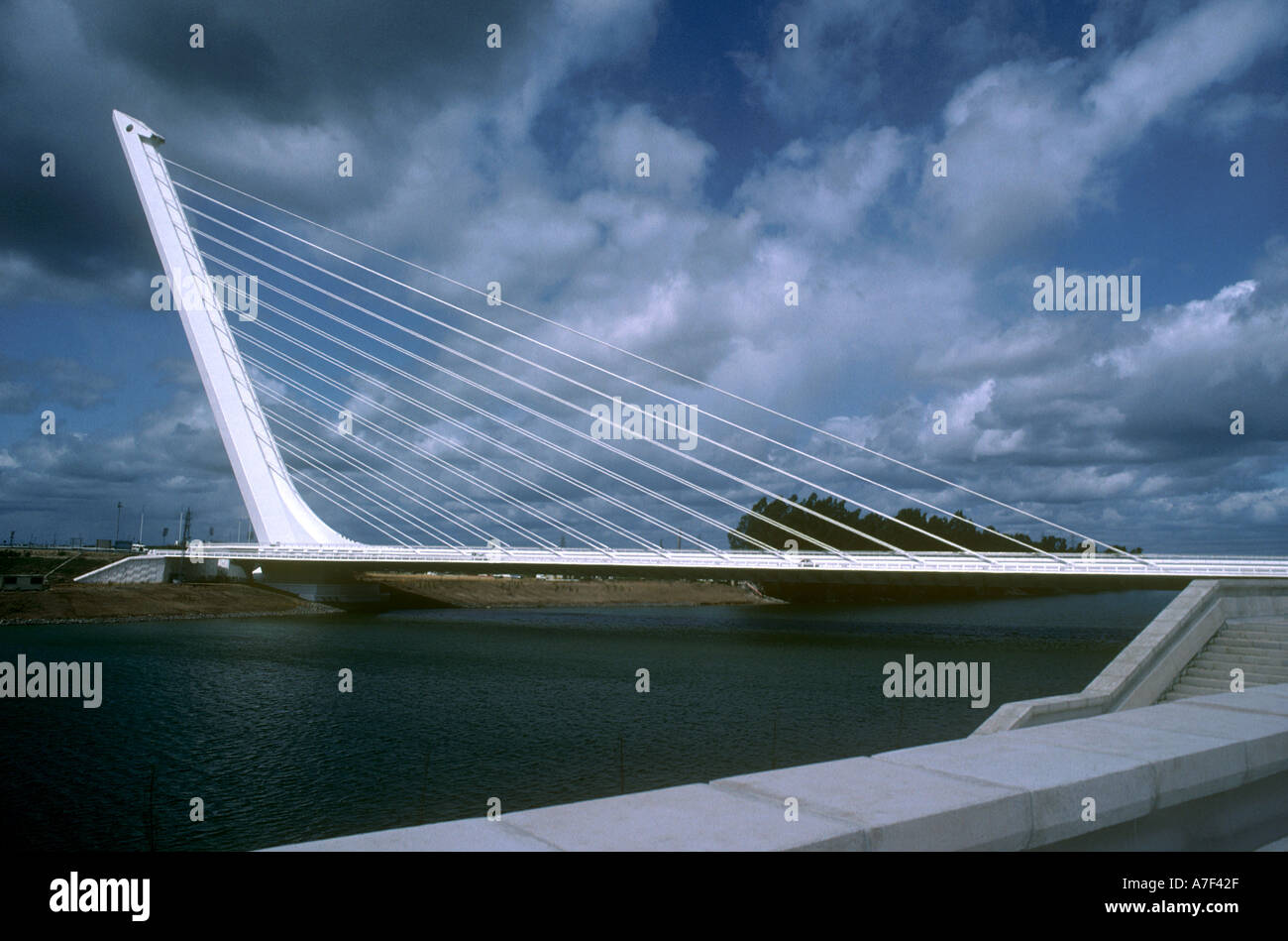 Alamillo bridge seville andalucia hi-res stock photography and images ...
