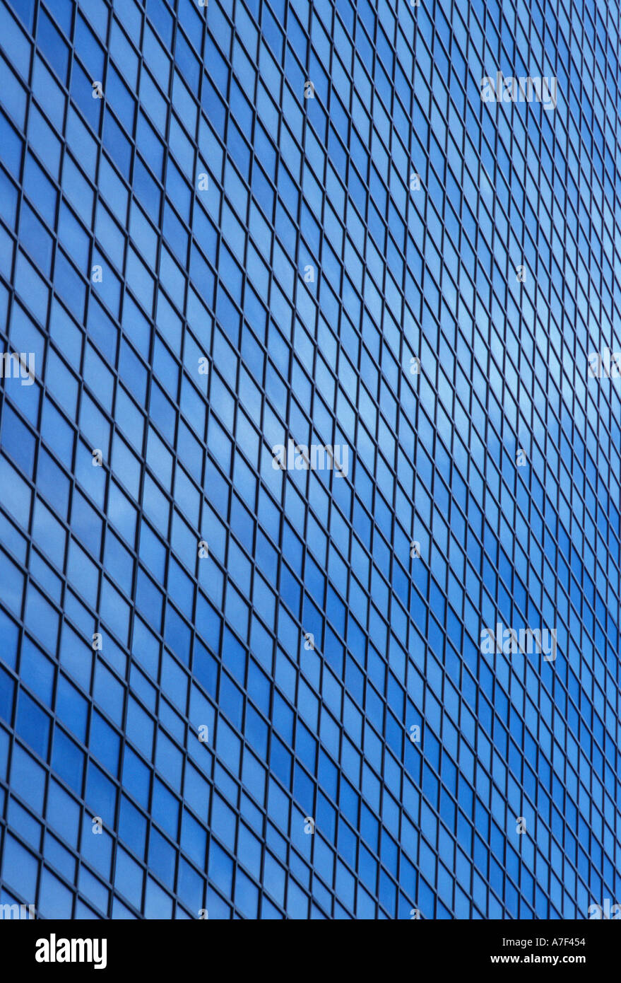 Vertical farm skyscraper hi-res stock photography and images - Alamy