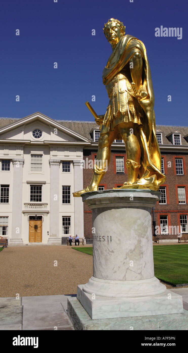 The Royal Hospital Chelsea is home to old soldiers and features a ...