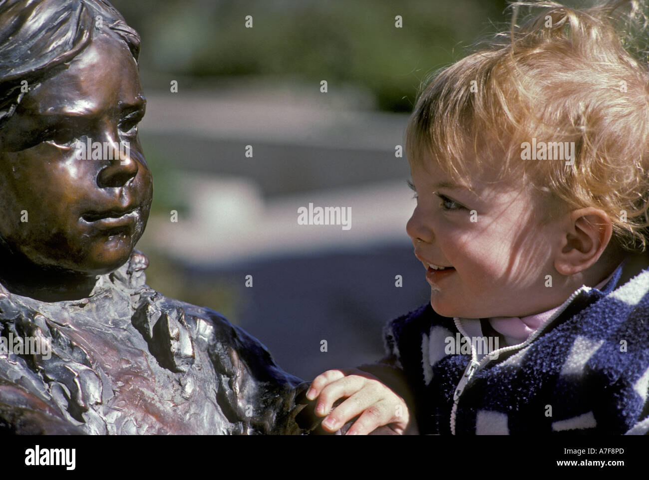 Girl and Statue at New Mexico state capitol Stock Photo - Alamy
