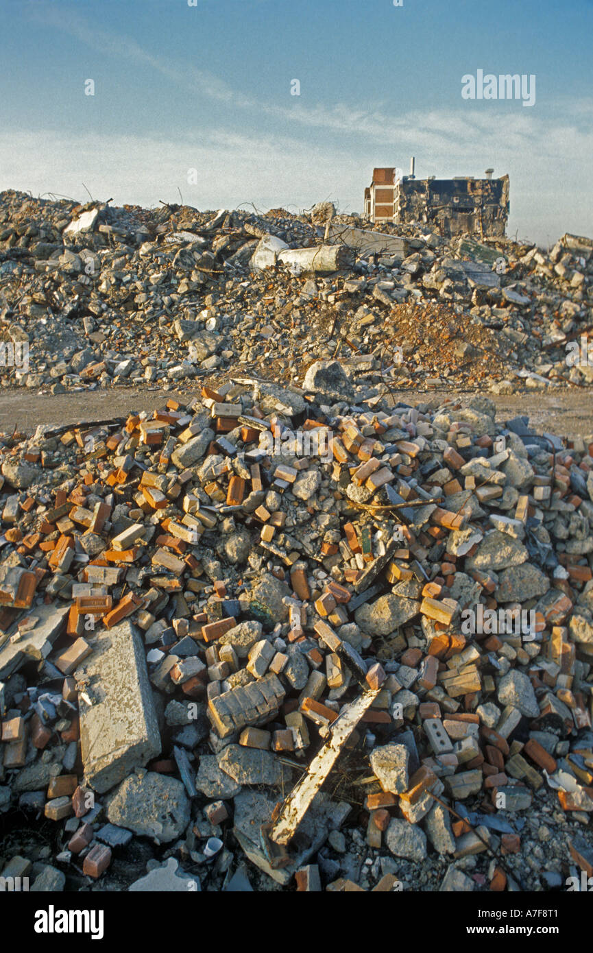 Demolition of factory america hi-res stock photography and images - Alamy