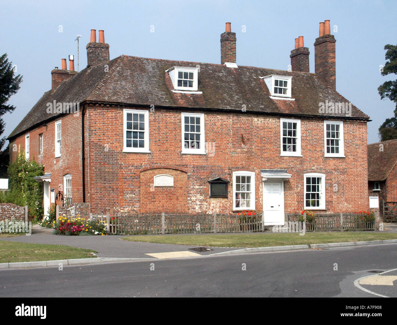 Jane Austen brick built cottage home 1809-1817 Grade I listed building ...