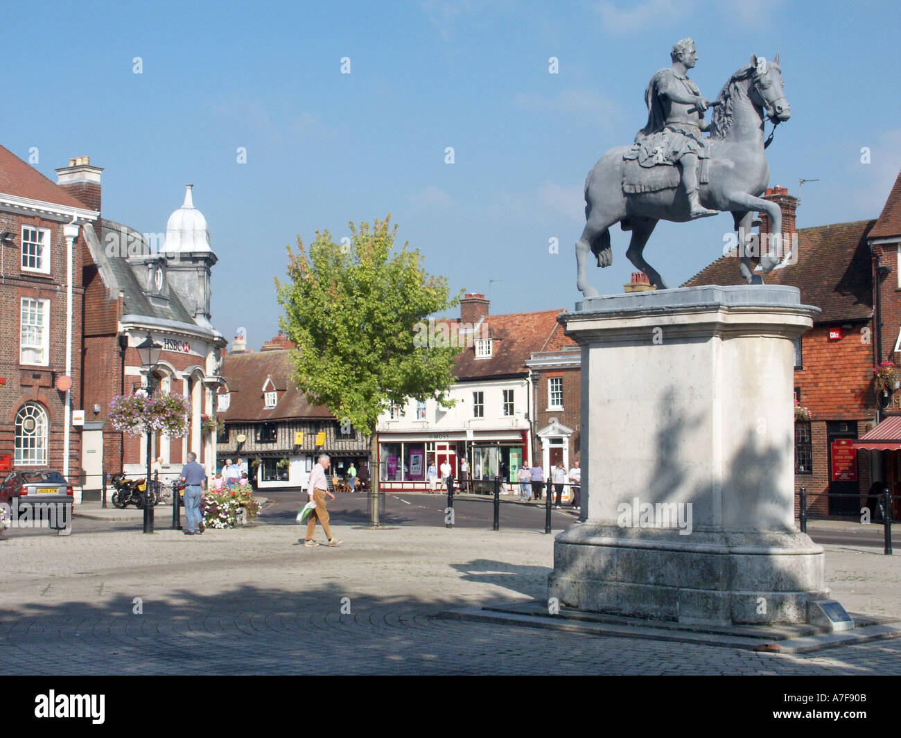 Petersfield Hampshire statue in town centre square of Prince William ...