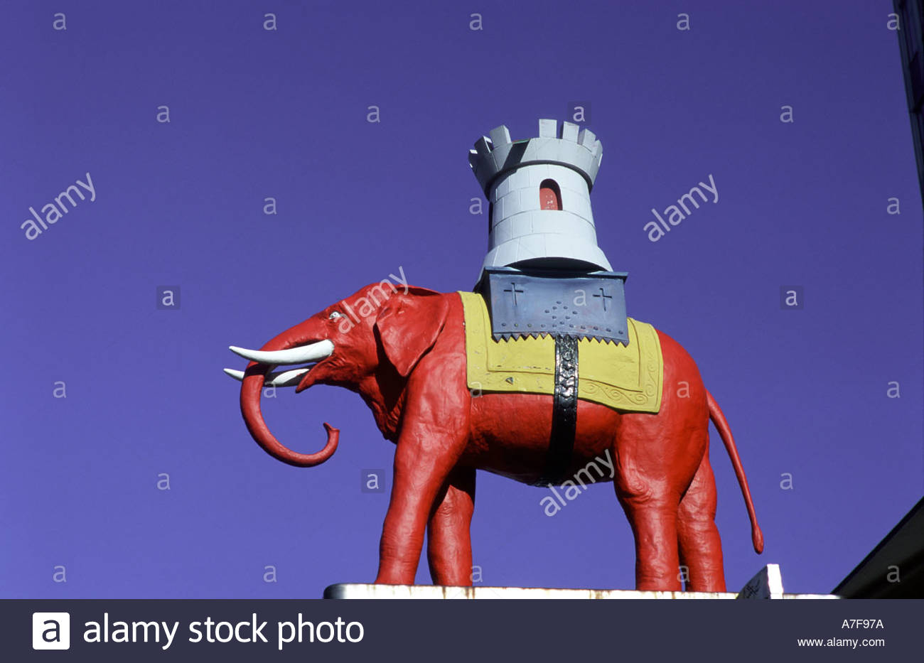 Elephant Castle Stock Photos & Elephant Castle Stock Images - Alamy
