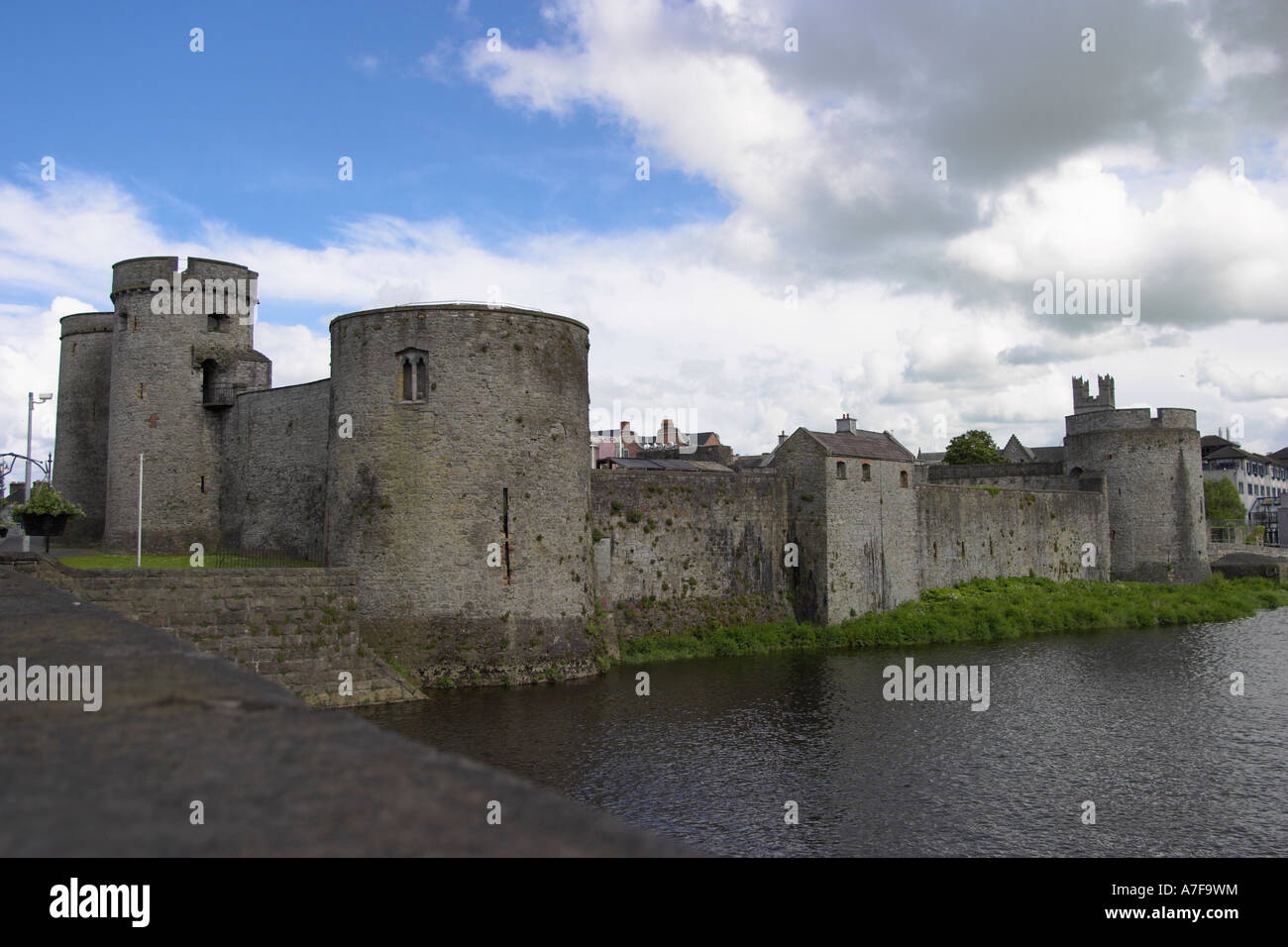 King John s Castle Limerick Stock Photo - Alamy