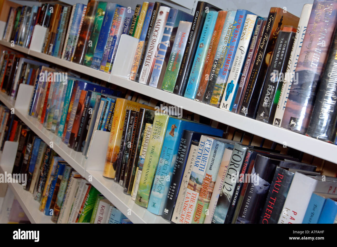College library book bookshelves full hi-res stock photography and ...