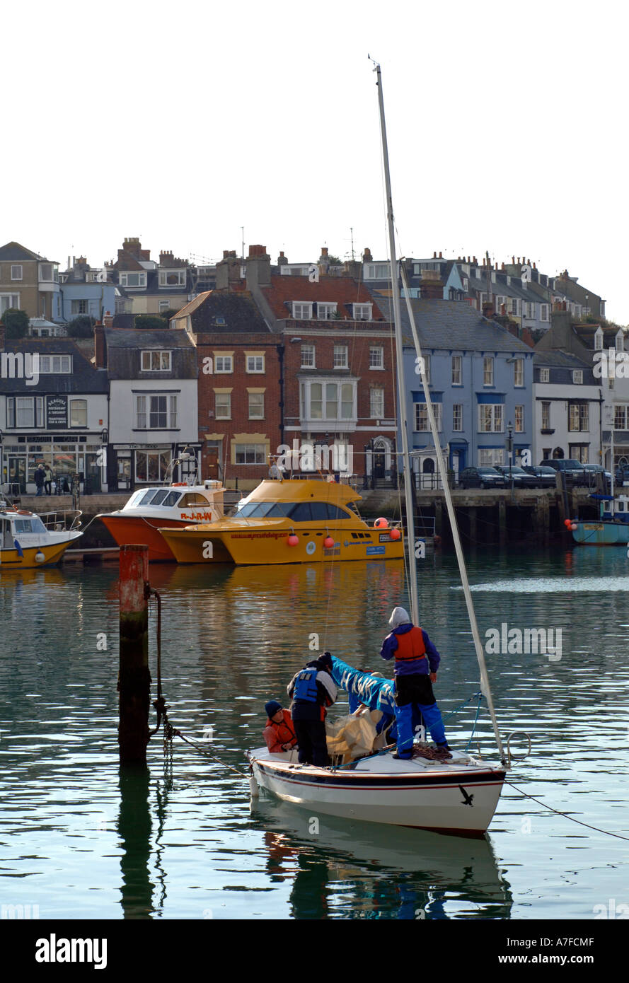 Weymouth colour people hi-res stock photography and images - Alamy