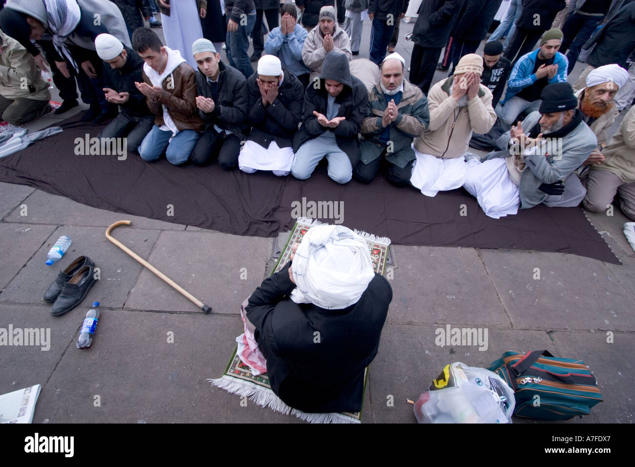 Muslim protester against Danish cartoon in Jyllands Posten, meet at ...