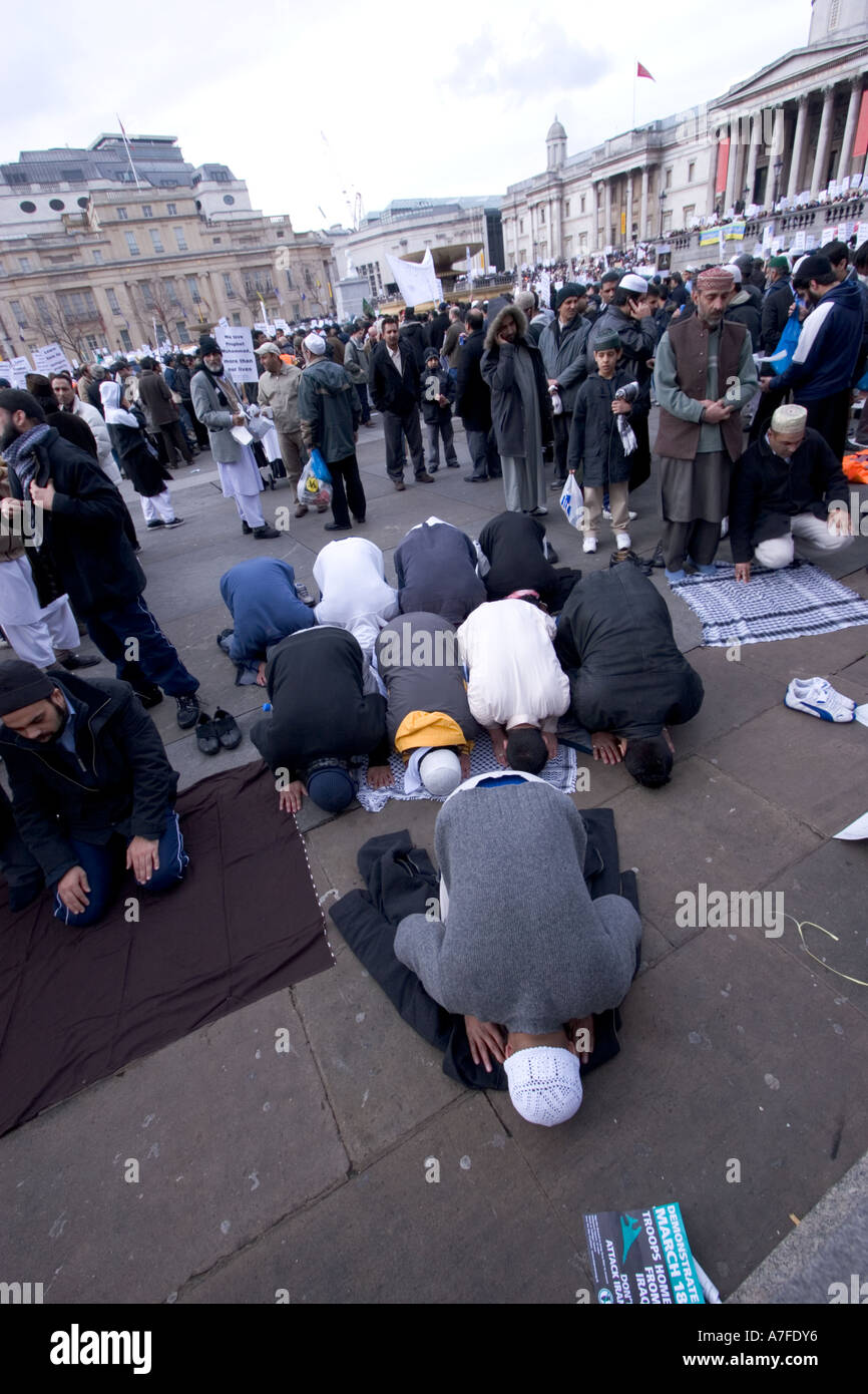 Muslim protester against Danish cartoon in Jyllands Posten, meet at ...