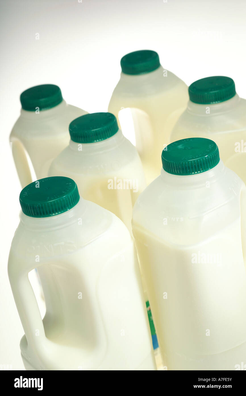 2 litre milk hi-res stock photography and images - Alamy