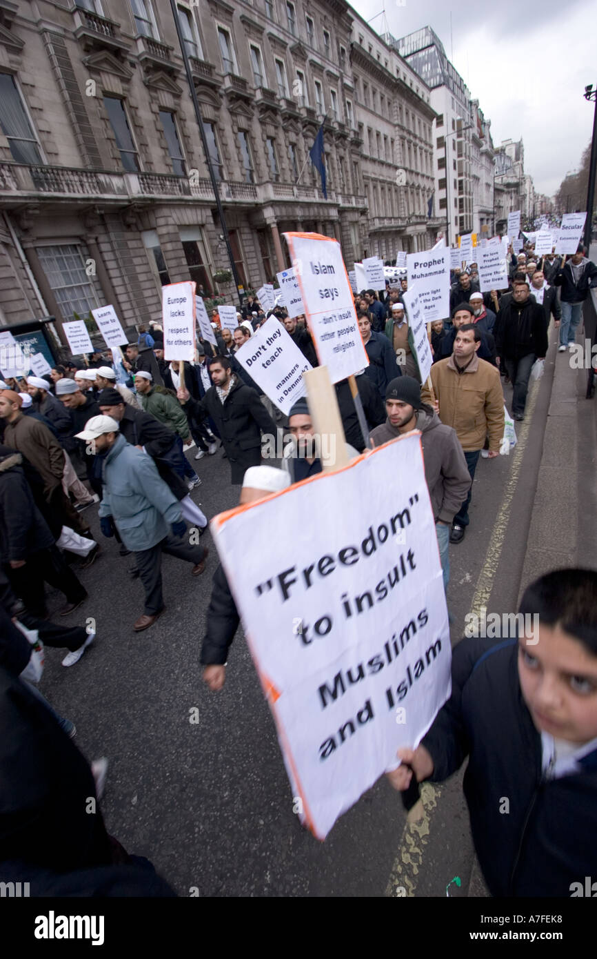 Muslim protester at Danish Cartoon during march from Trafalgar Square ...