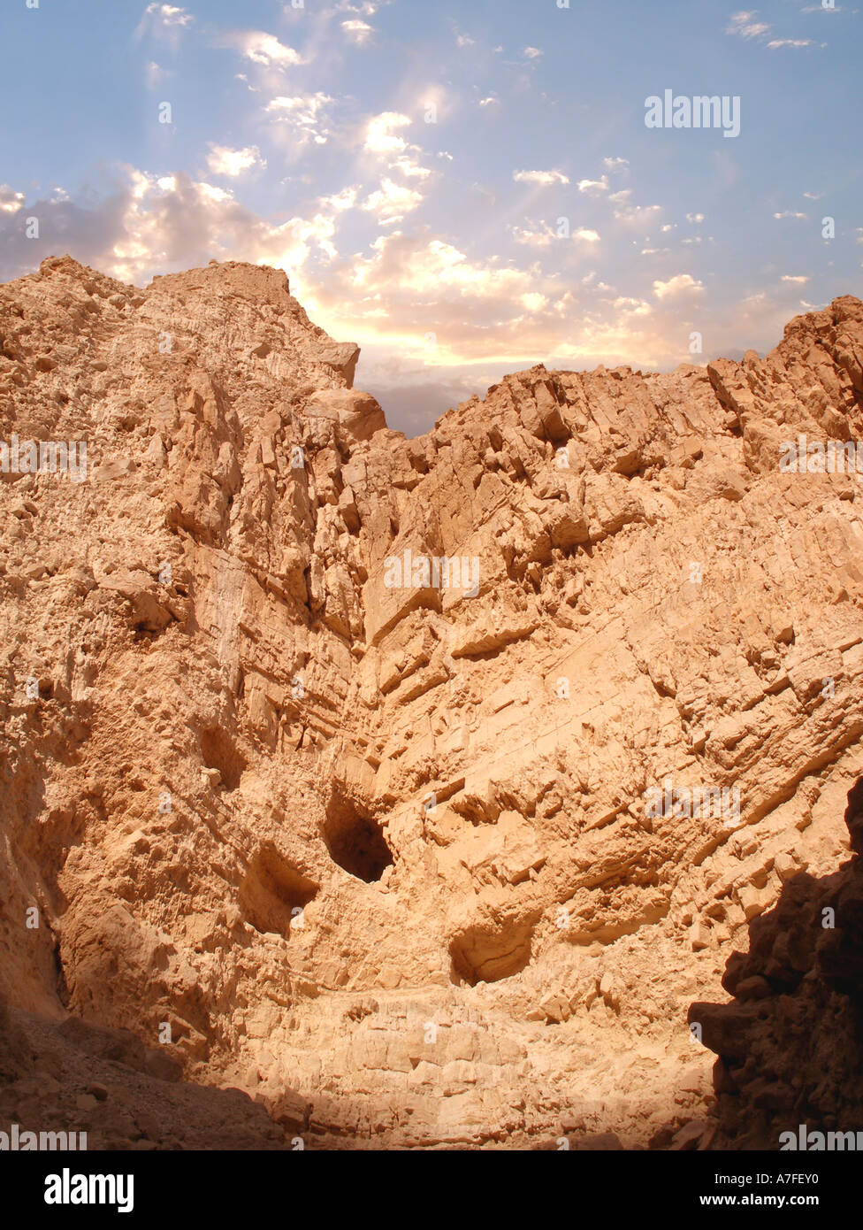 Unusual coloured cliff hi-res stock photography and images - Alamy