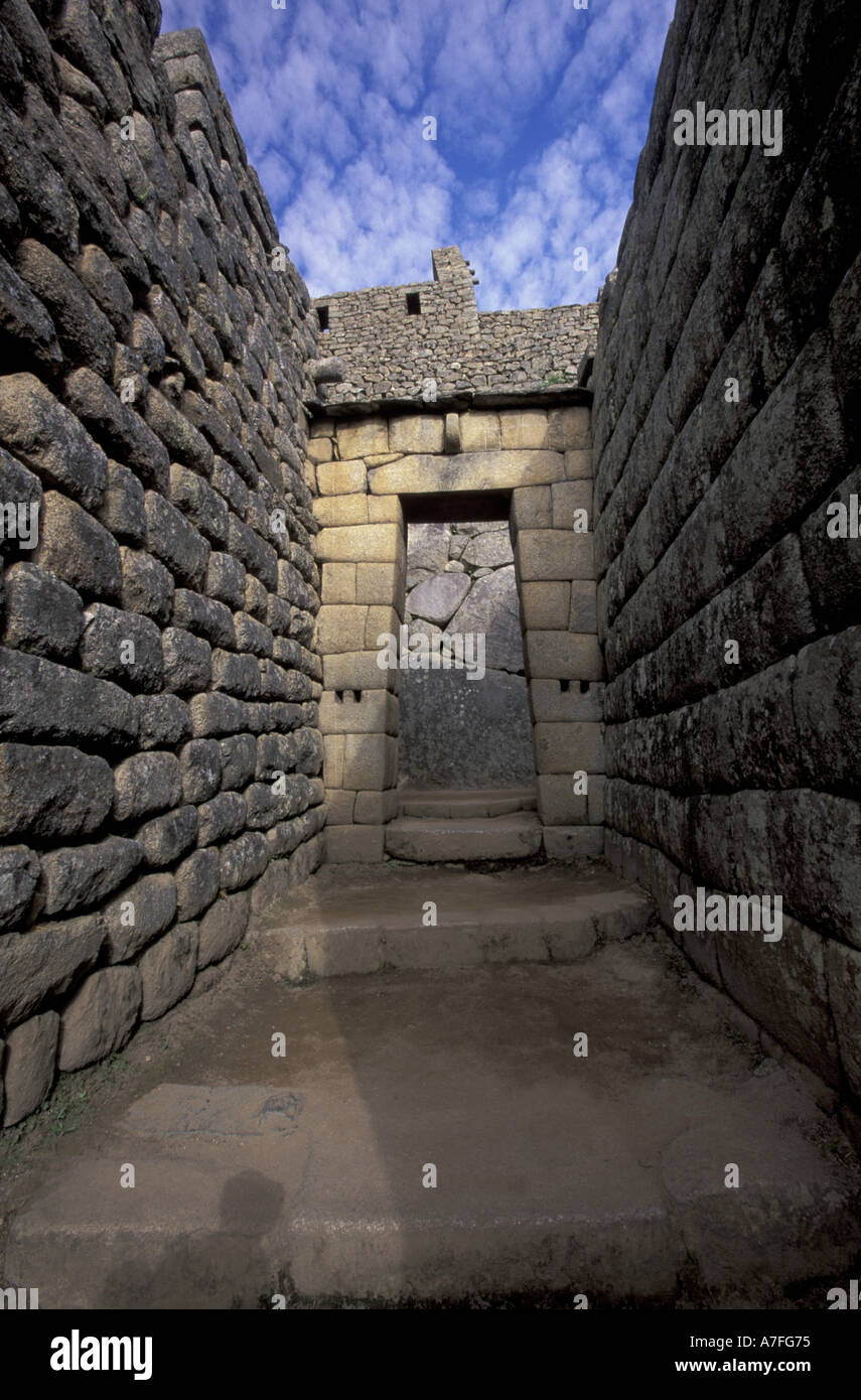 SA, Peru, Machu Picchu, Stone wall and doorway, near Sun Temple Stock ...