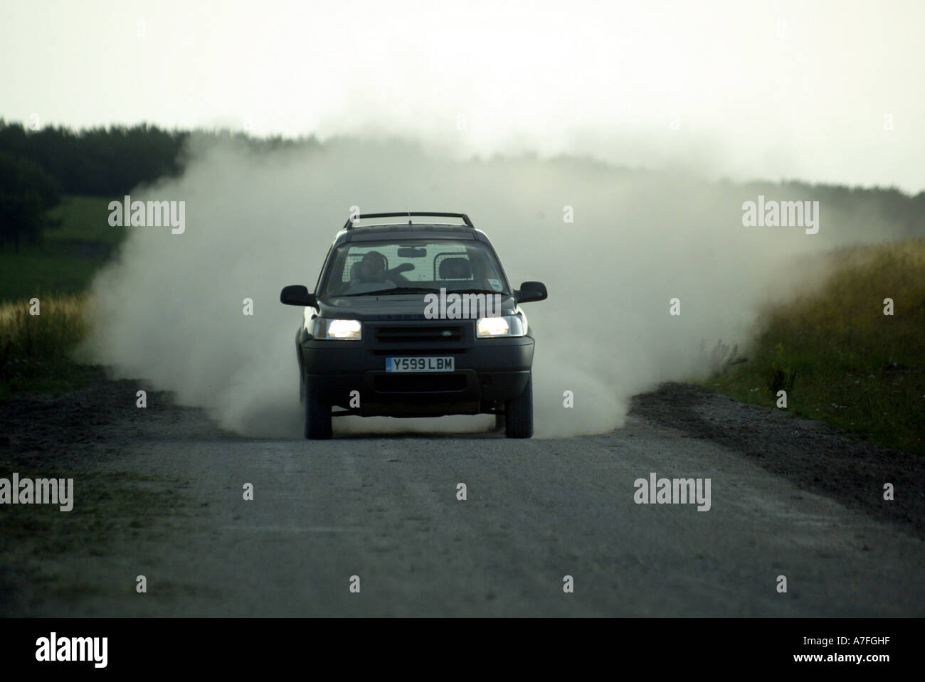 Four wheel drive green lane hi-res stock photography and images - Alamy