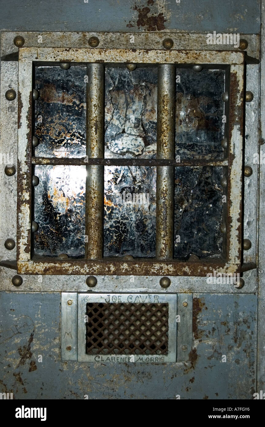 Door with barred window in old jailhouse Stock Photo - Alamy