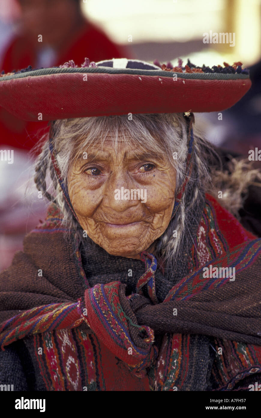 Portrait elderly peruvian woman hi-res stock photography and images - Alamy