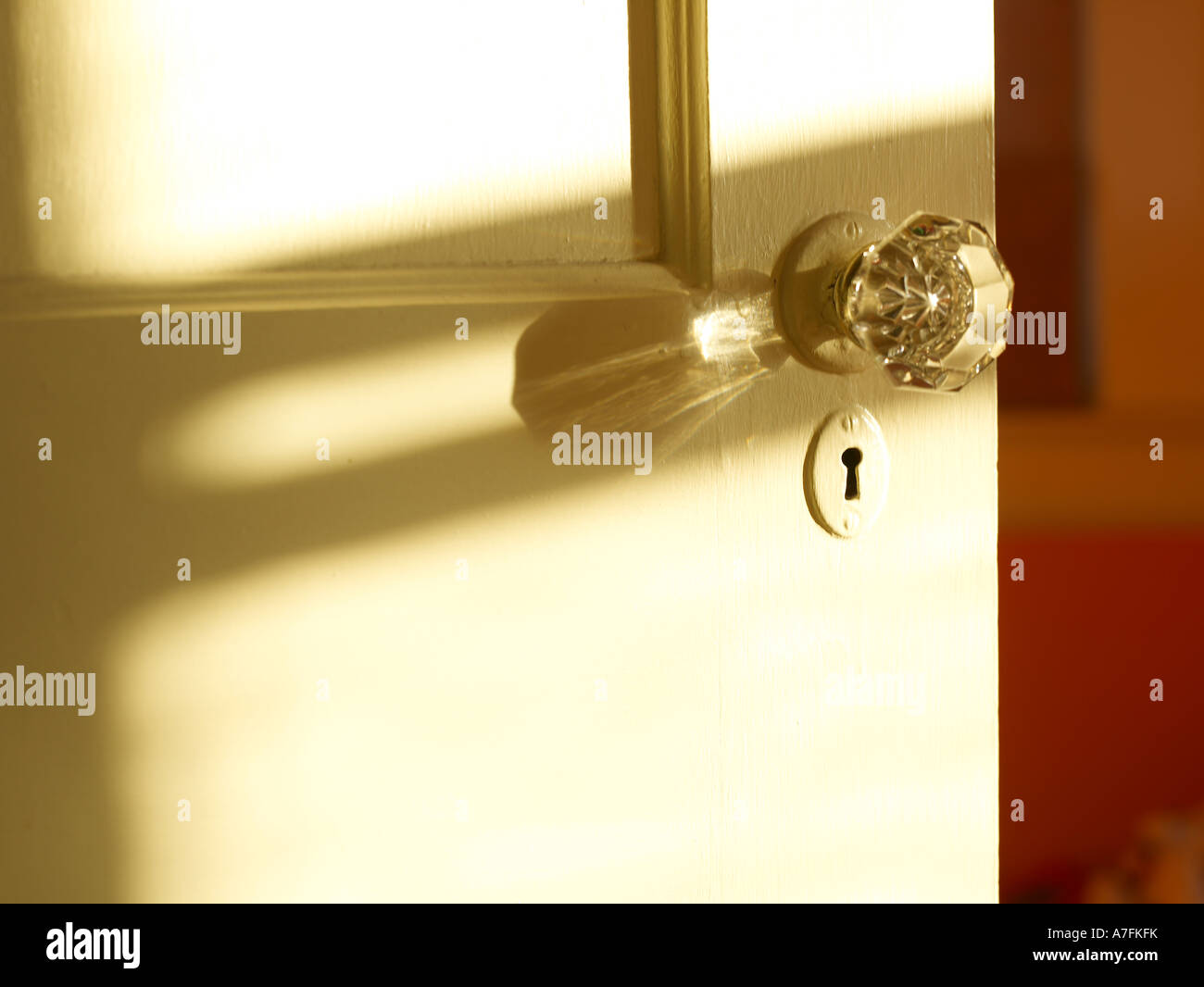 Door handle zoom hi-res stock photography and images - Alamy