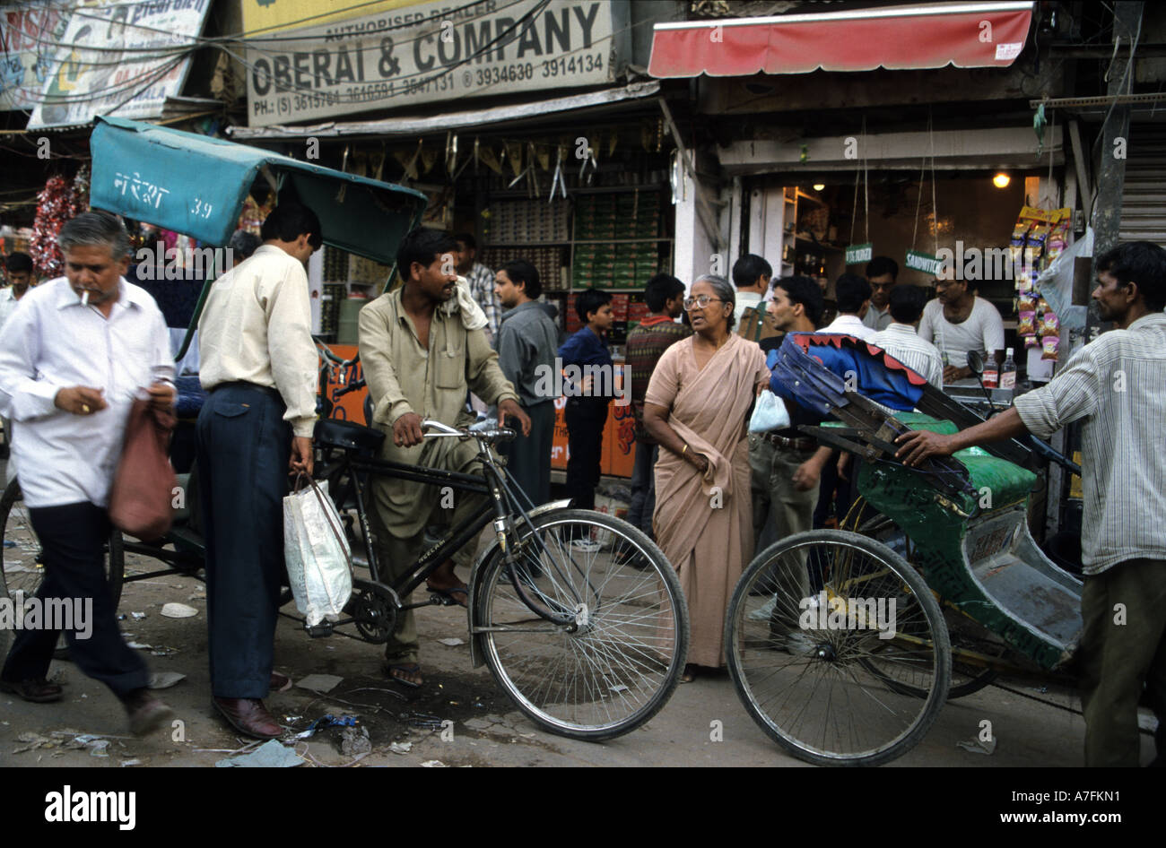 Busy Street, Paharganj area of Delhi, India Stock Photo - Alamy