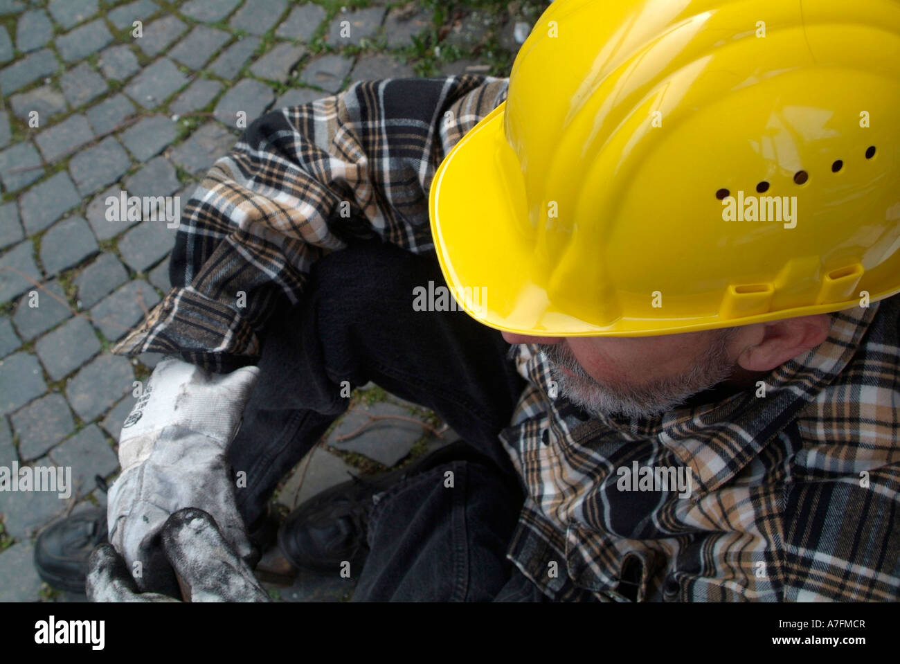 Workers having pause hi-res stock photography and images - Alamy